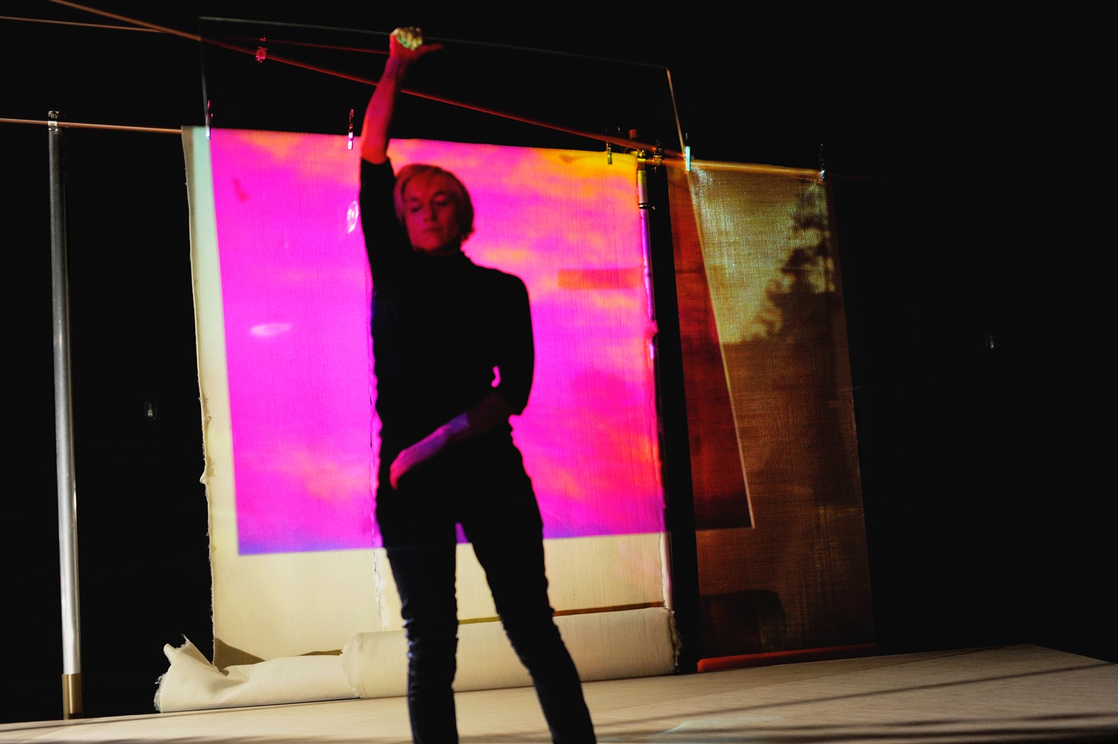 Tanz im August | Meg Stuart / Damaged Goods | Hunter